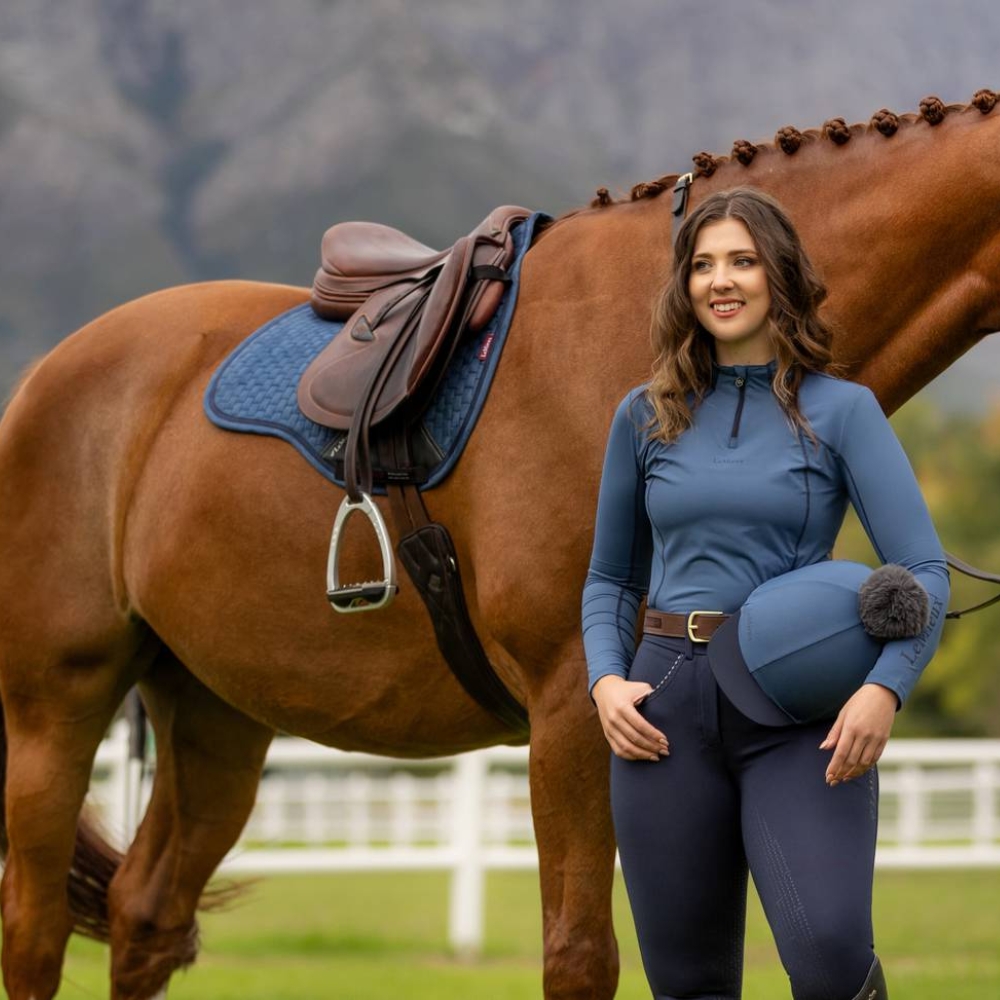 LeMieux | Tapis de selle GP Suede Square – Atlantic – 1000 Sabots